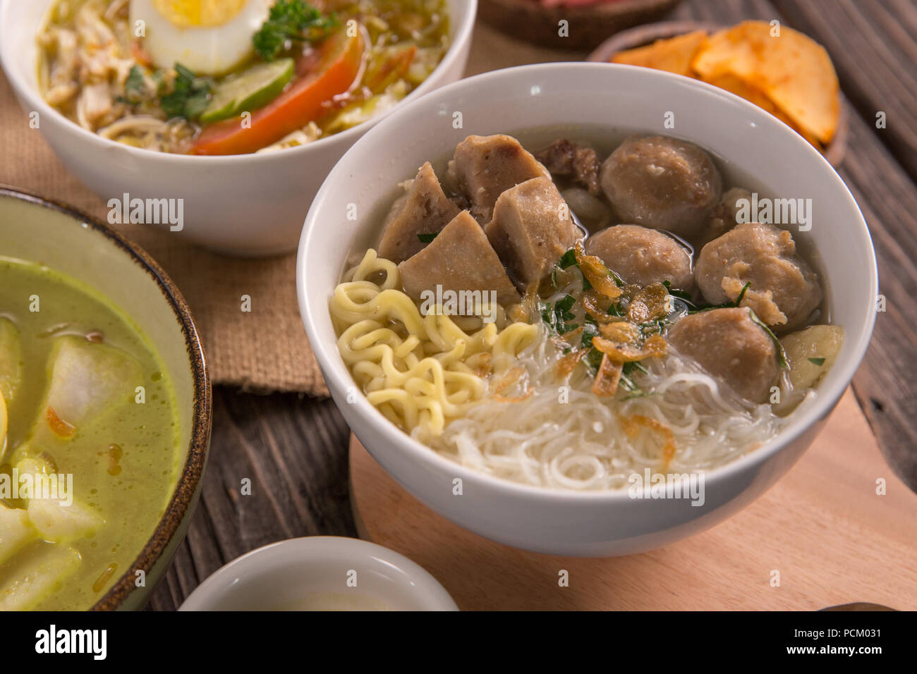 bakso. indonesian meatball served with soup and noodle Stock Photo - Alamy