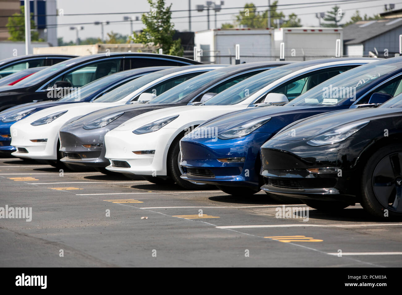 Tesla Model 3 electric vehicles at a Tesla Store location in Littleton ...