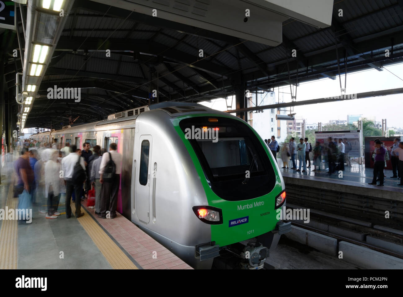 Mumbai metro hi-res stock photography and images - Alamy