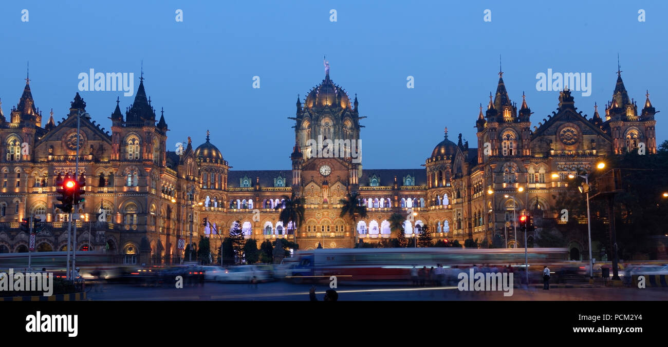 Vt railway station in mumbai hi-res stock photography and images - Alamy