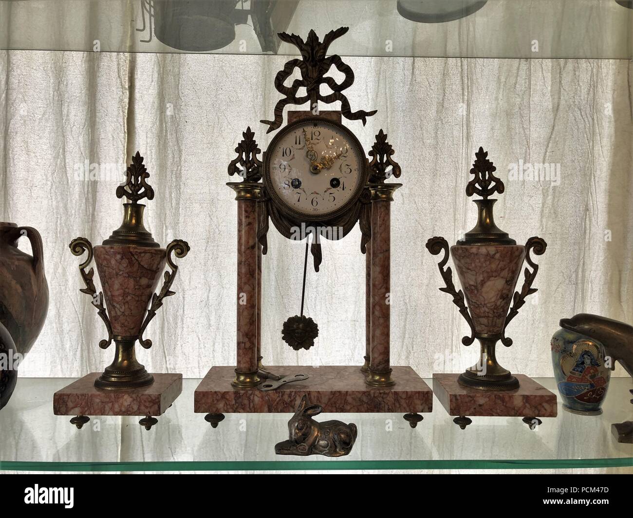 Vintage clocks in an antique shop in Balat Stock Photo - Alamy