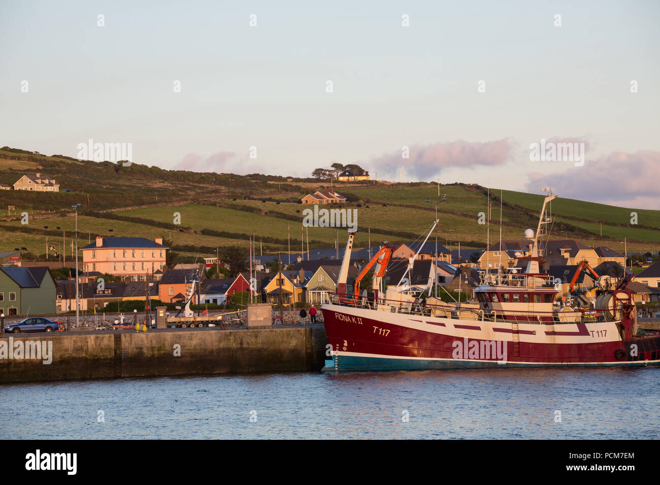 Dingle fishing village hi-res stock photography and images - Alamy