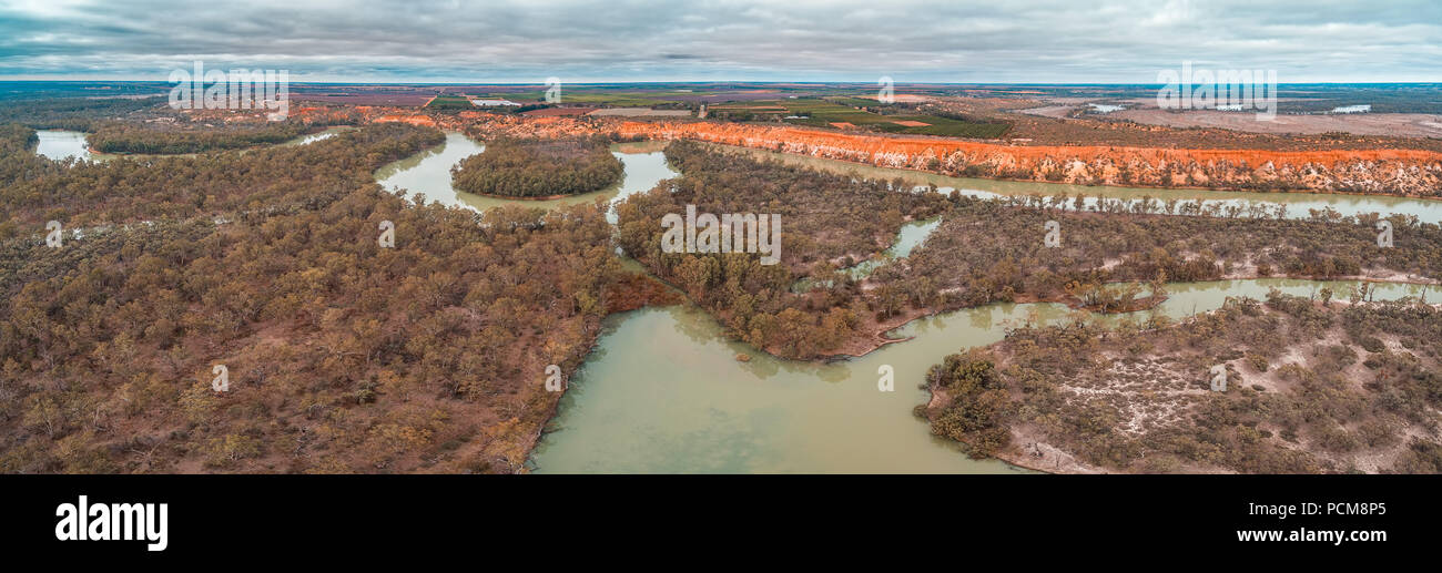 Wide aerial panorama of Murray River in Riverland region of South ...