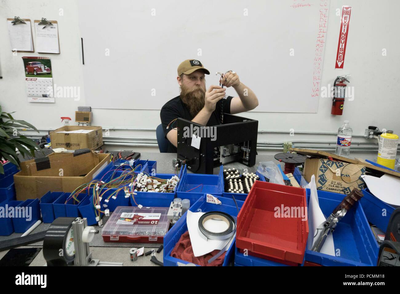 Machine gun manufacturing hi-res stock photography and images - Alamy