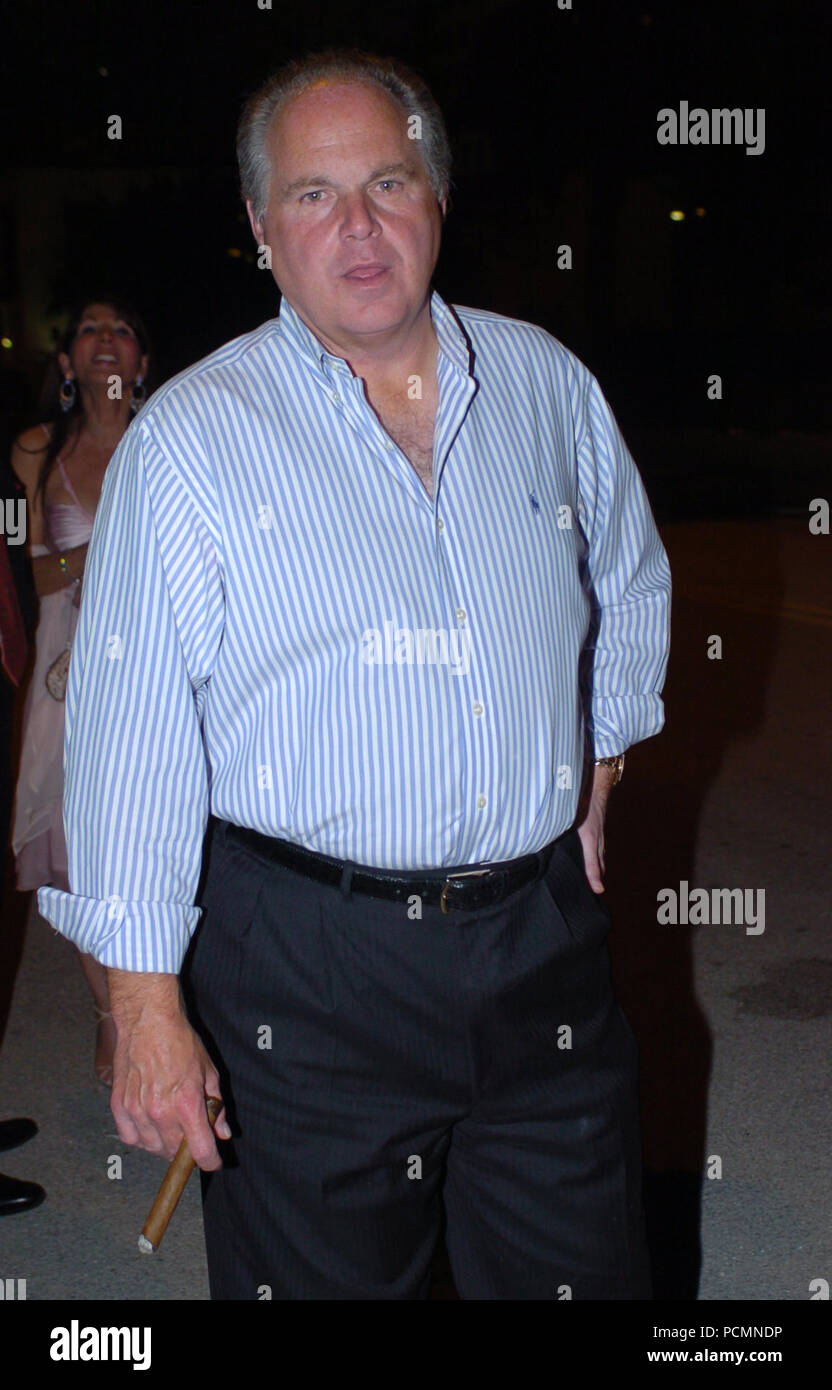 MIAMI BEACH, FL - APRIL 16: Miami's Queen of Drag,"Housewives" Star ...