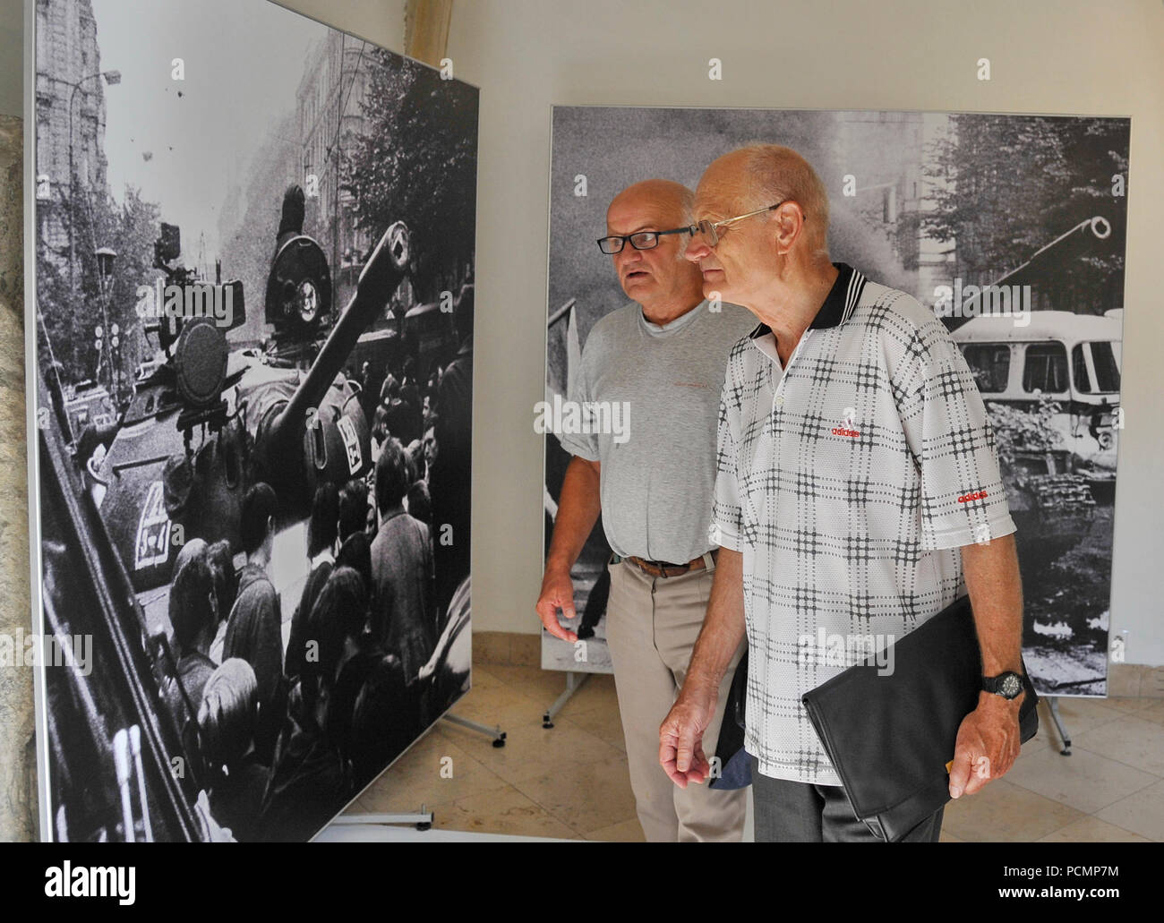 Soviet invasion of czechoslovakia 1968 hi-res stock photography and ...