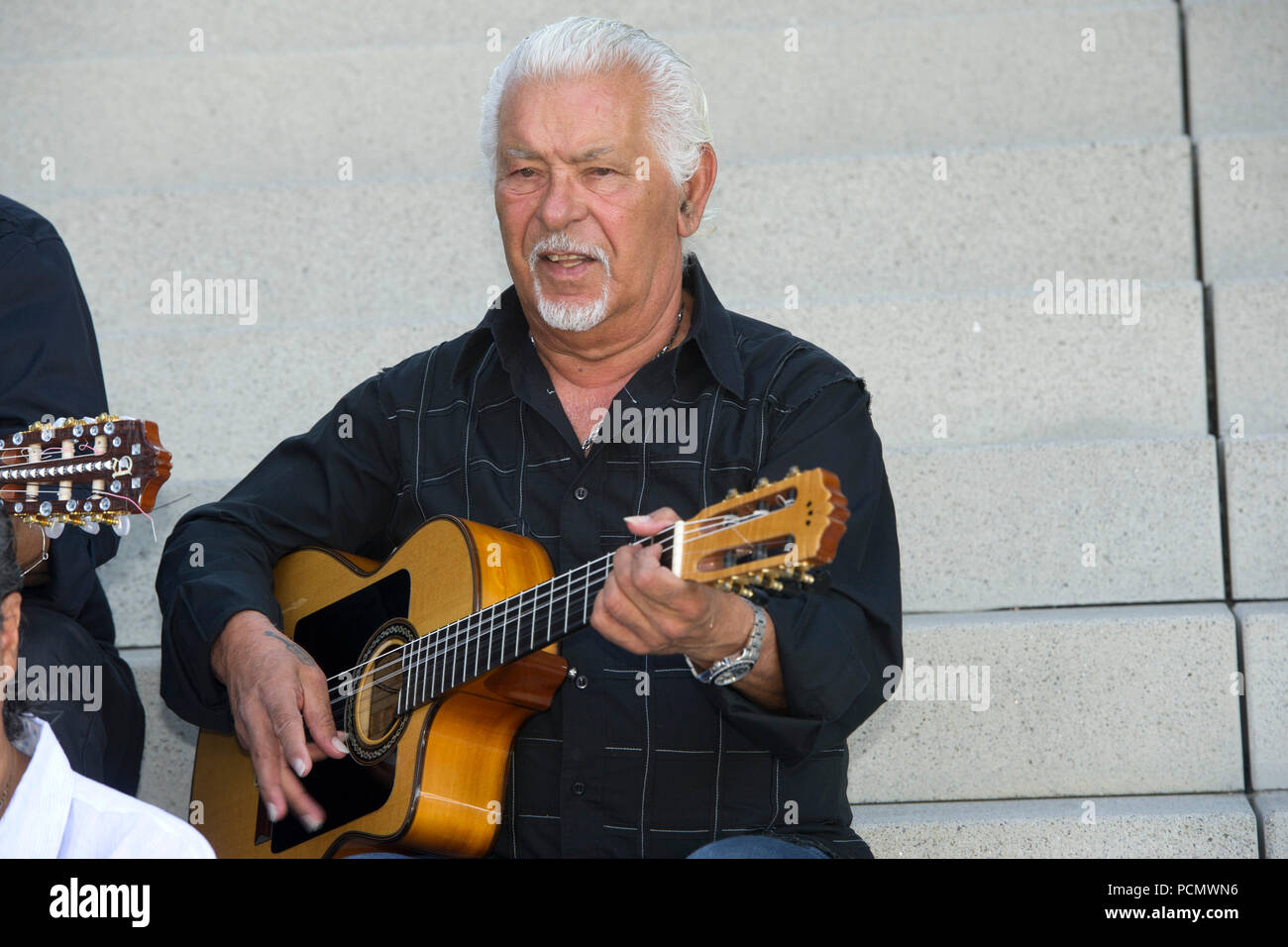 Duesseldorf, Deutschland. 02nd Aug, 2018. The Gipsy Kings pose with ...