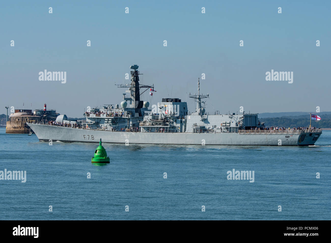 Towed array sonar hi-res stock photography and images - Alamy