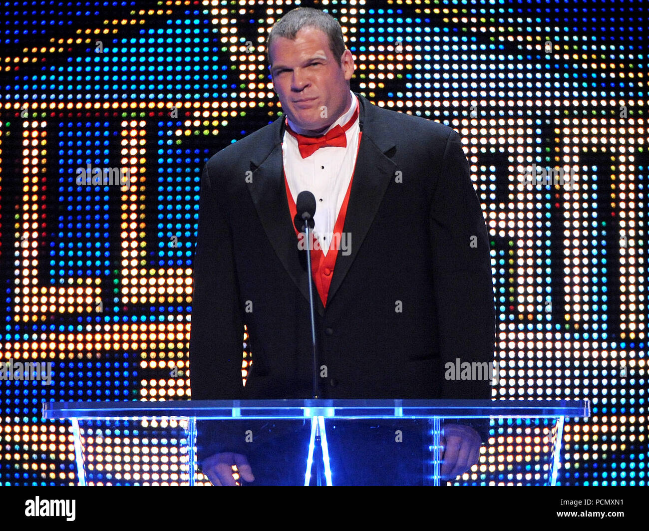 Kane wrestler wwe hi-res stock photography and images - Alamy