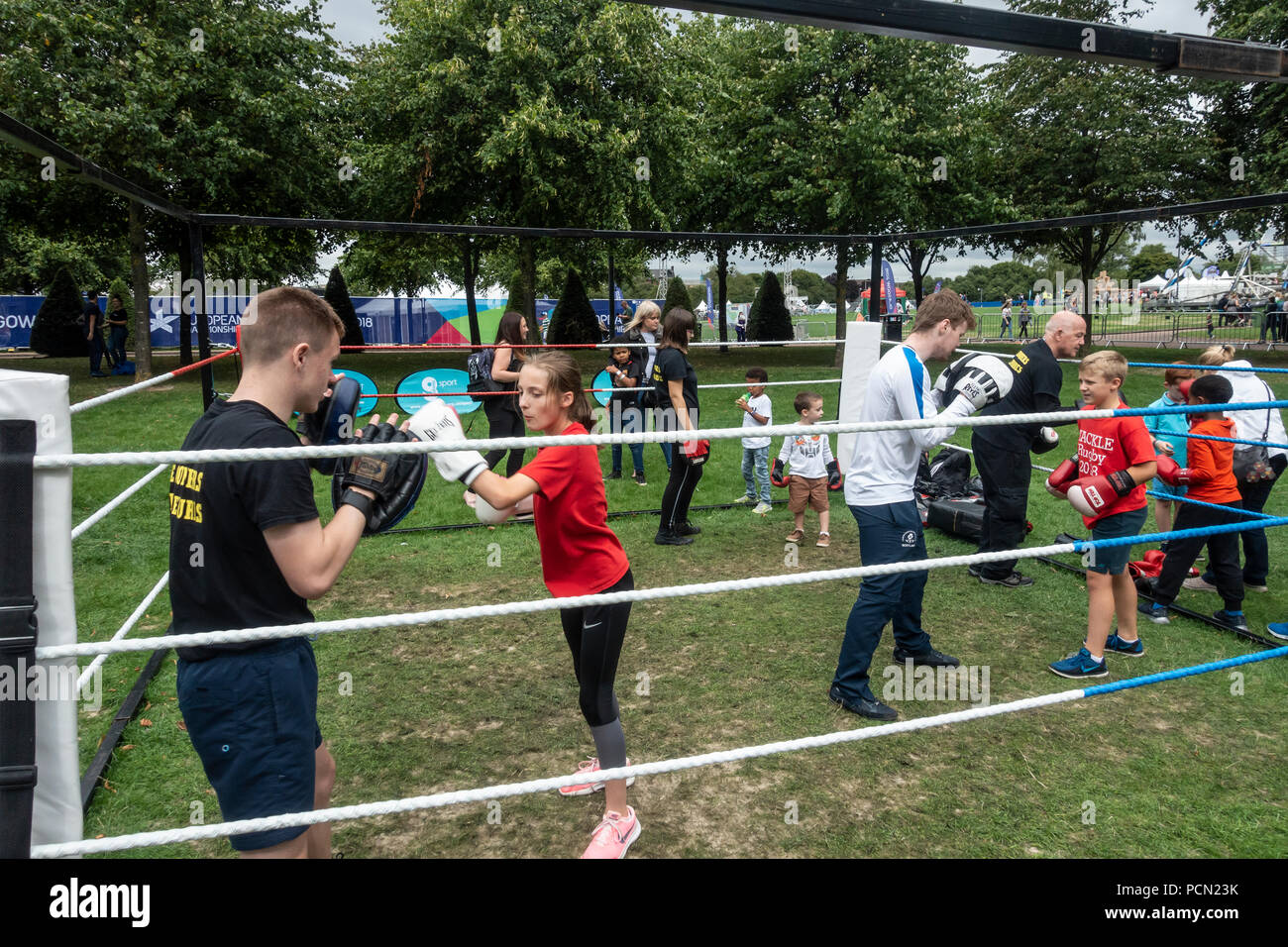 Charlie boxing hi-res stock photography and images - Alamy