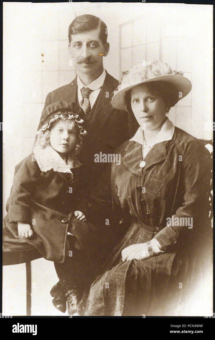 Alfie Fripp and parents Stock Photo - Alamy