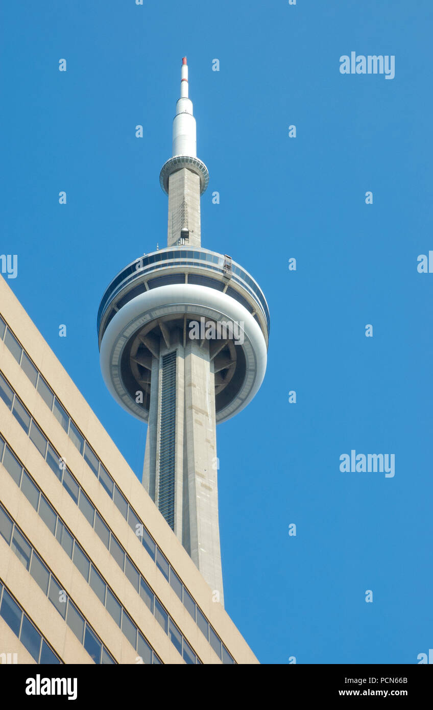 Cn tower height hi-res stock photography and images - Alamy