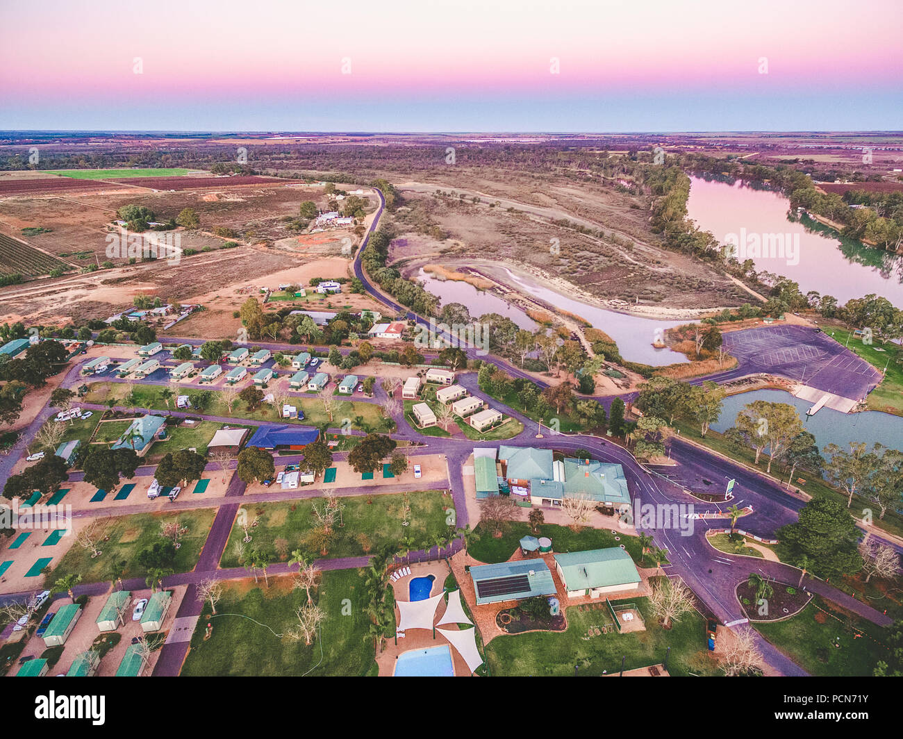 Murray river south australia town hi-res stock photography and images ...