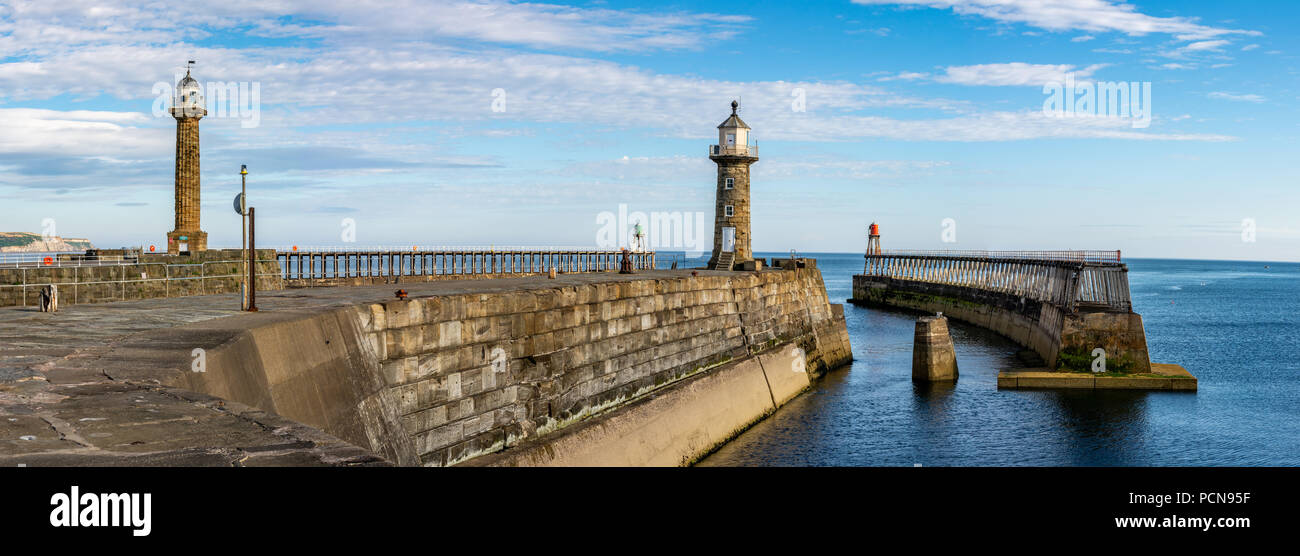 Traditional lighthouses hi-res stock photography and images - Alamy