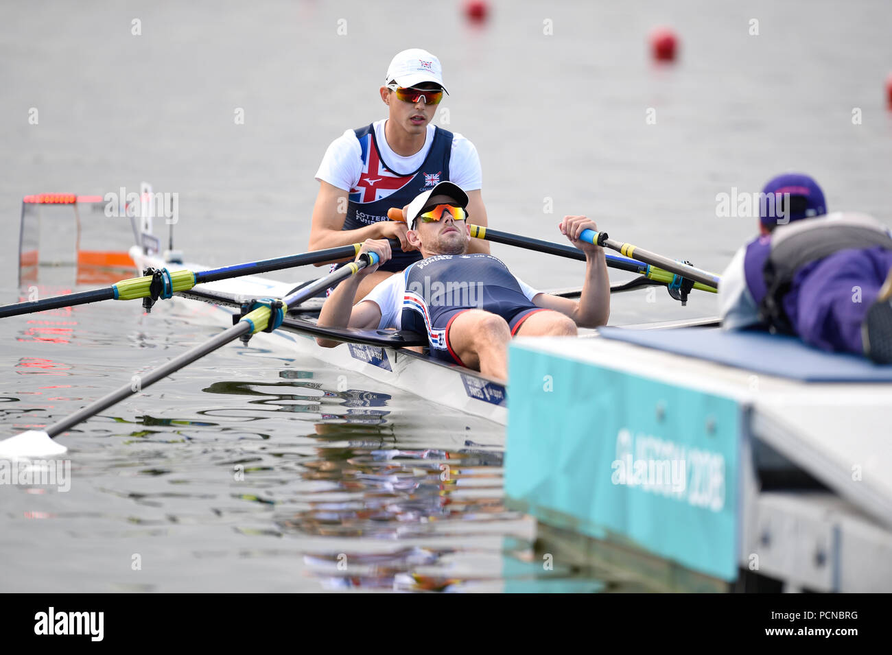 Strathclyde country park rowing hi-res stock photography and images - Alamy