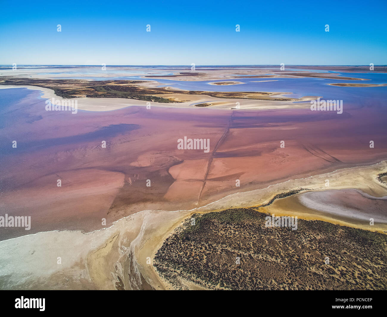 Shallow salt water in Lake Tyrrell, Victoria, Australia Stock Photo - Alamy Shallow salt water in Lake Tyrrell, Victoria, Australia Stock Photo - Alamy