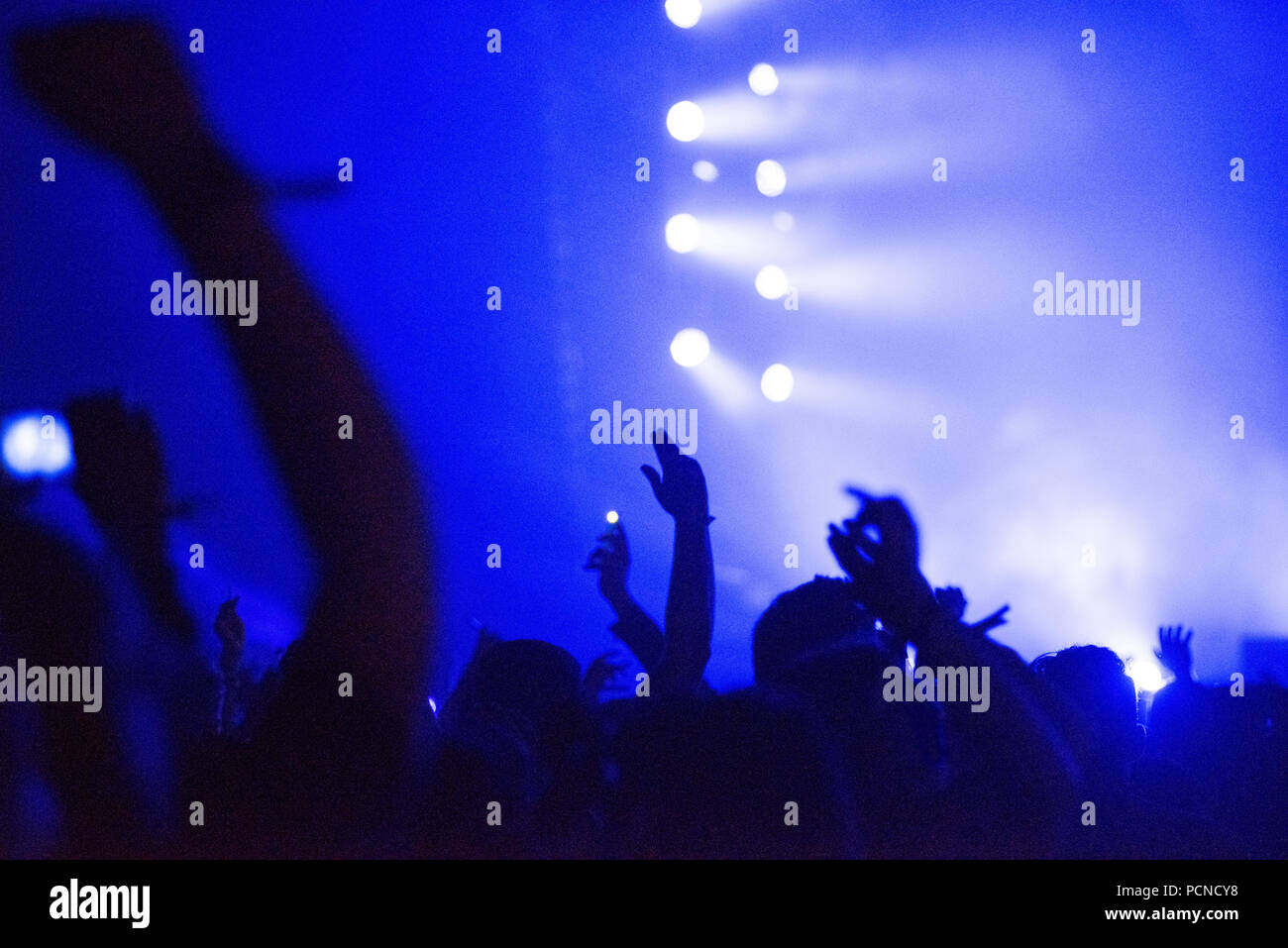 Crowd Arms Raised Clap High Resolution Stock Photography and Images - Alamy