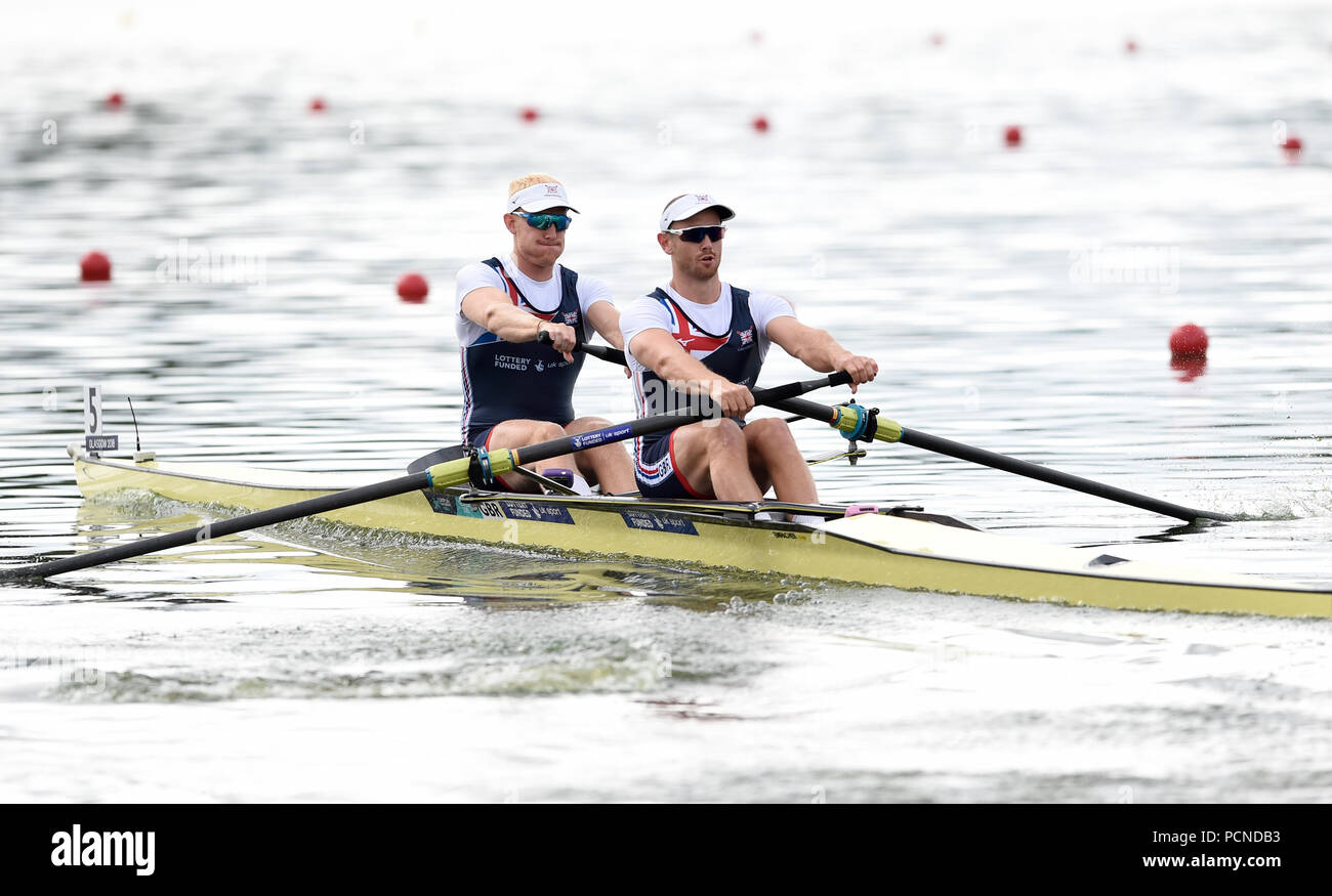 Strathclyde country park rowing hi-res stock photography and images - Alamy