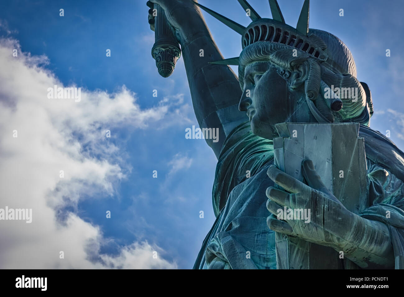 New york statue of liberty side view hi-res stock photography and ...
