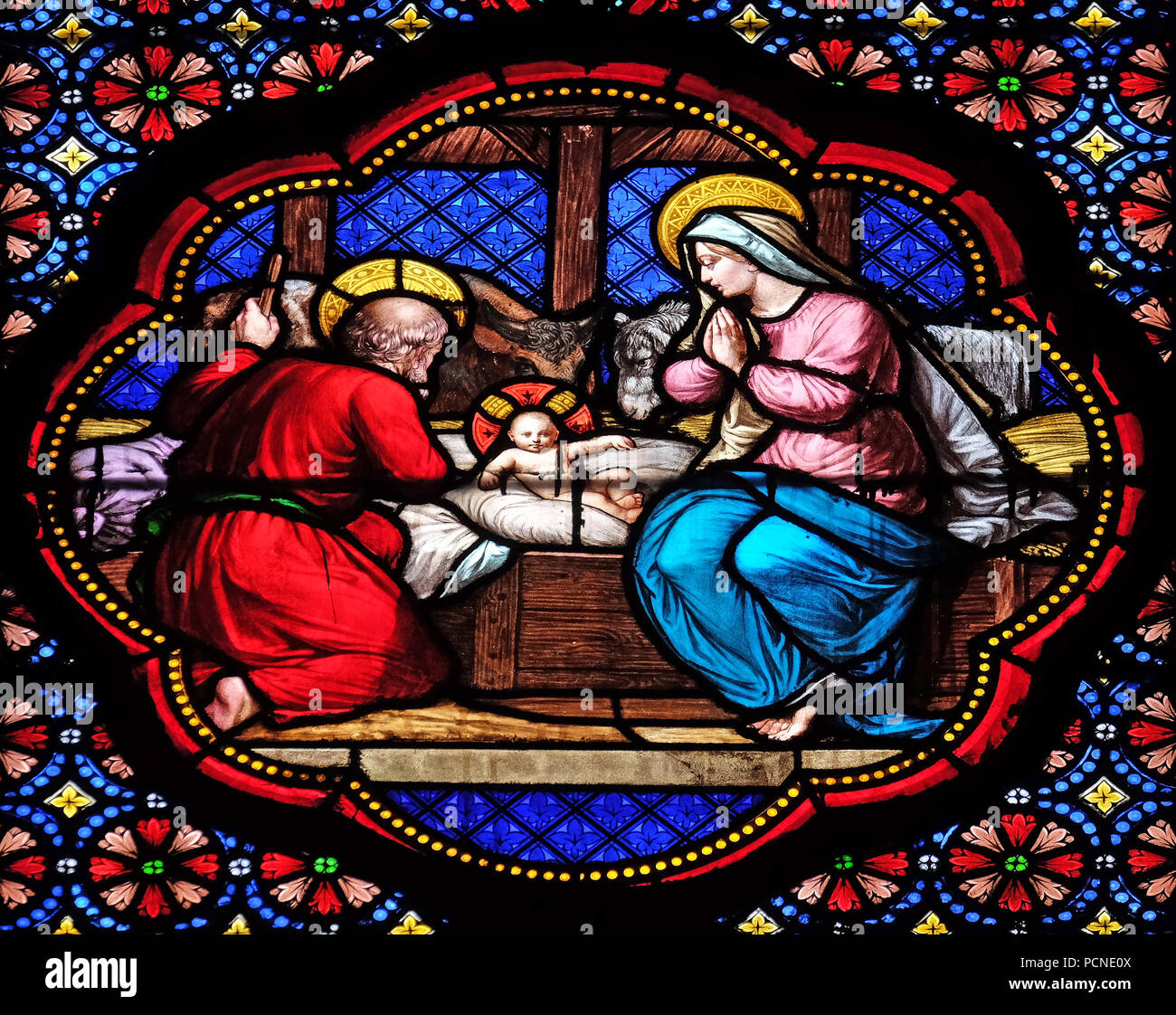Nativity scene stained glass hi-res stock photography and images - Alamy