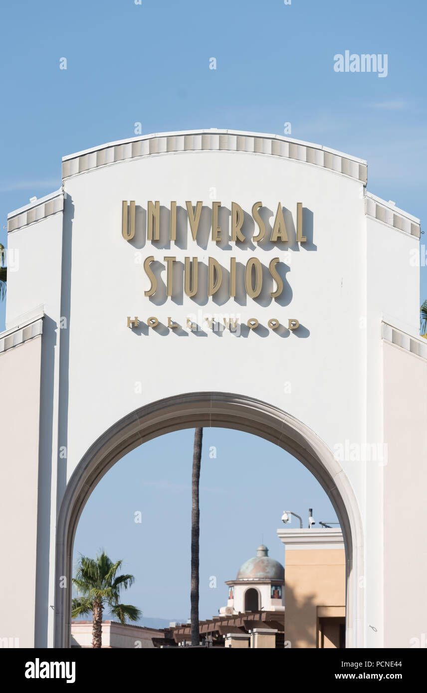 Universal studios sign hi-res stock photography and images - Alamy