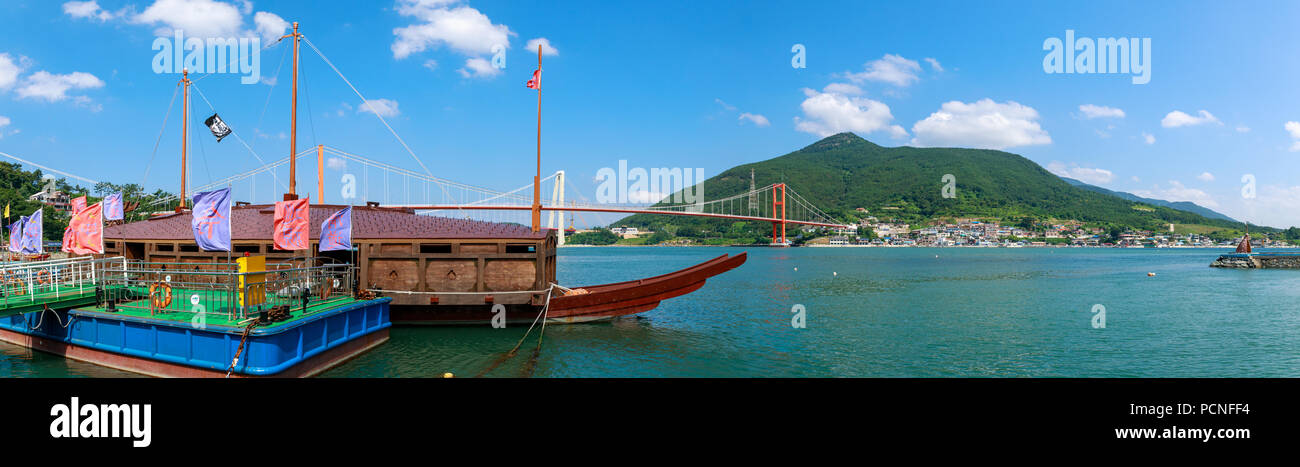 Namhae, South Korea - July 29, 2018 : Namhae Bridge and Yi Sun-sin ...