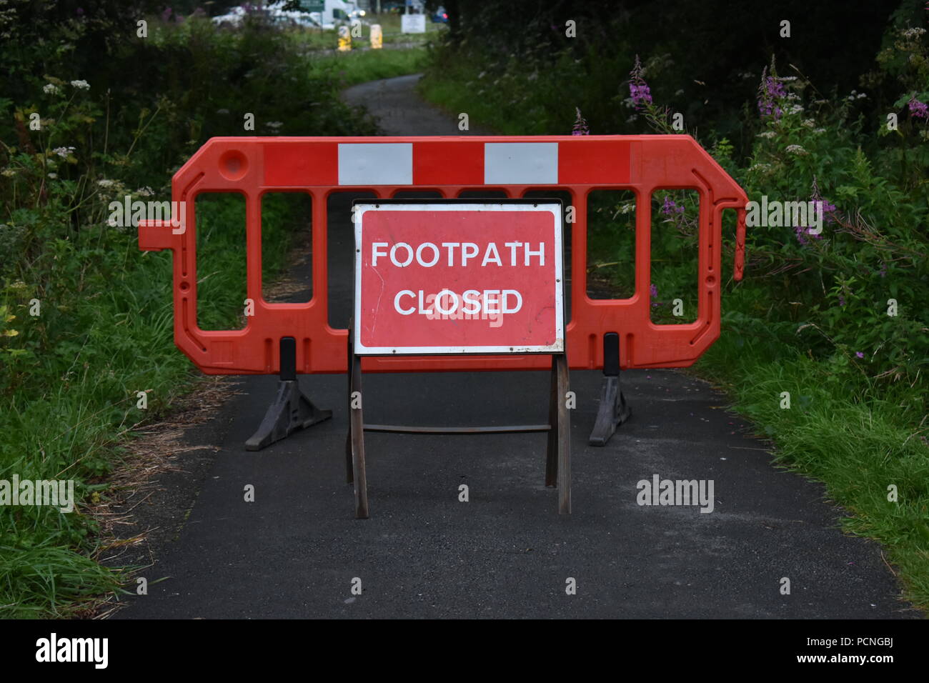 Paved public footpath hi-res stock photography and images - Alamy