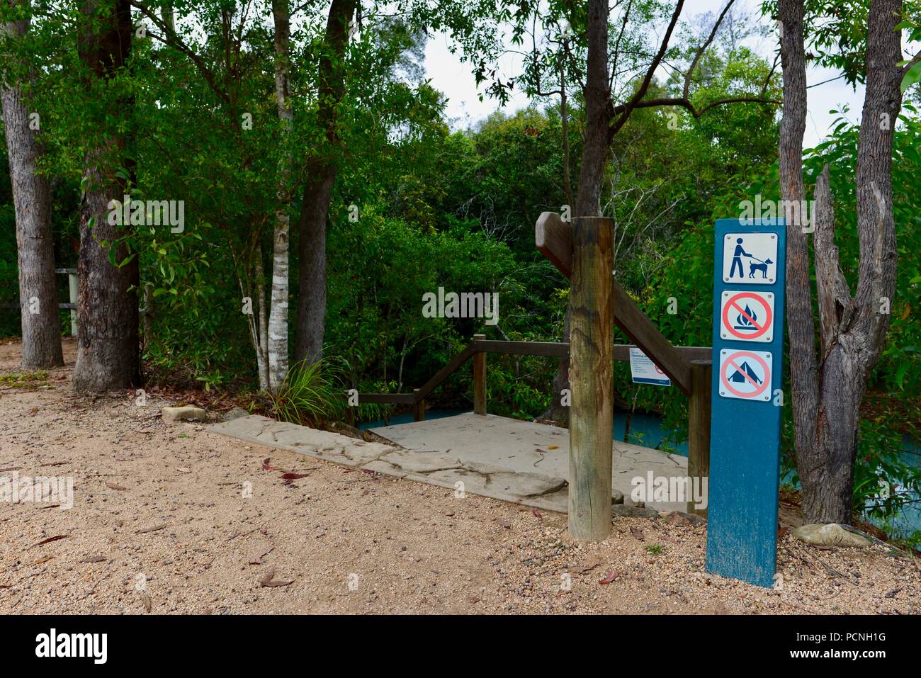 No camping signs australia hi-res stock photography and images - Alamy