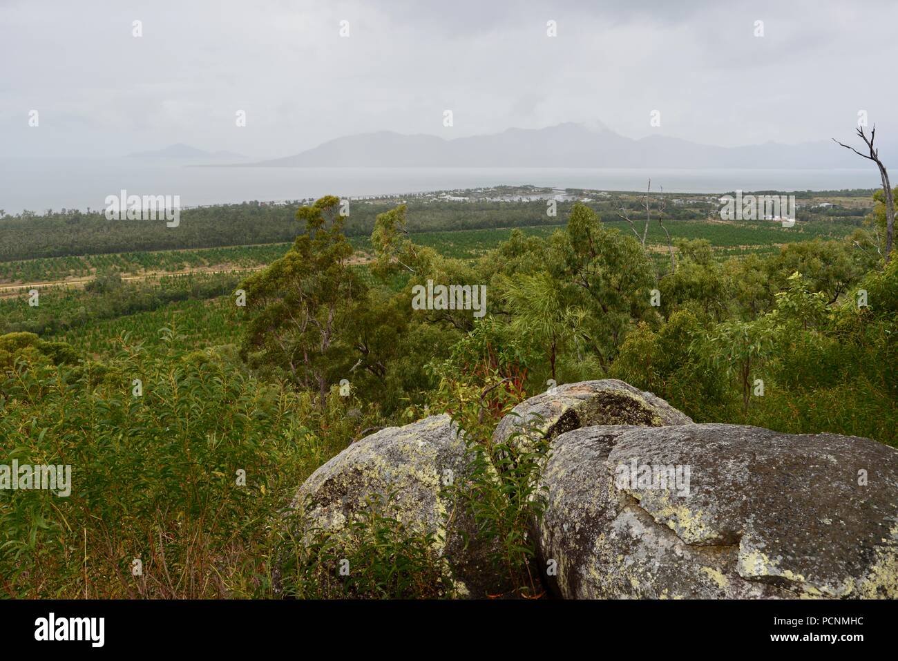 Tourist towns in north queensland hi-res stock photography and images ...