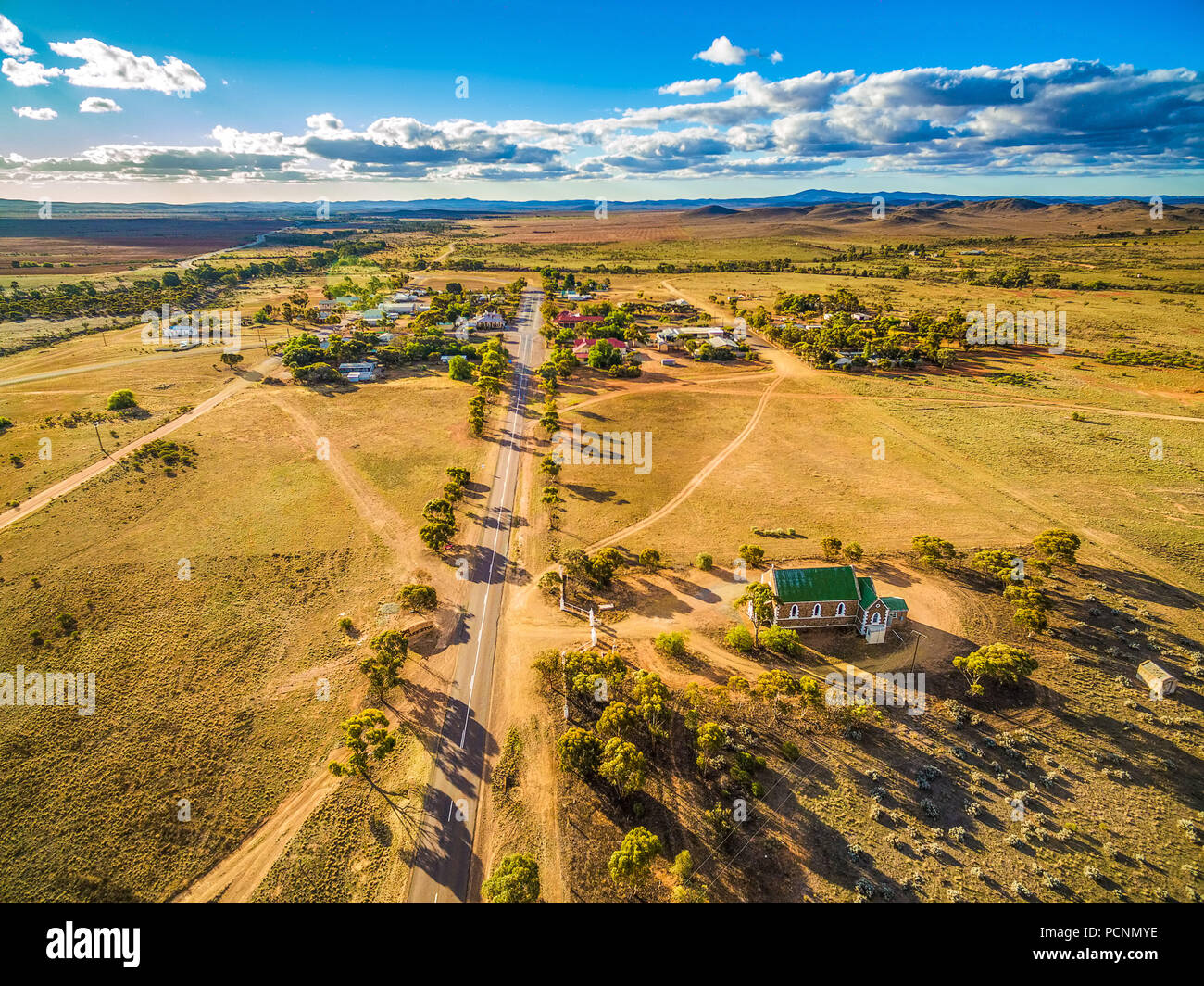 Outback road australia aerial view hi-res stock photography and images ...