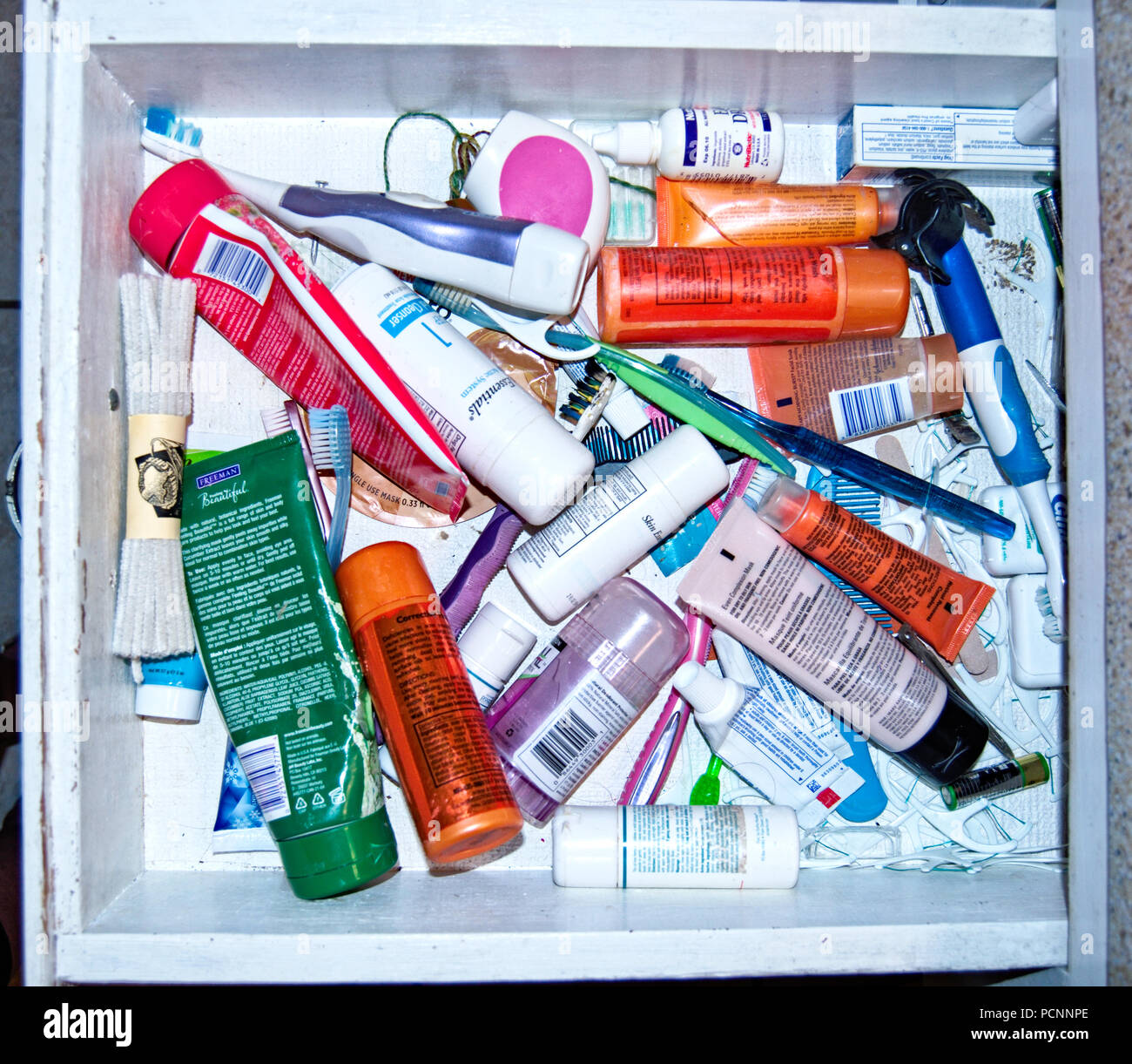 Messy drawer hi-res stock photography and images - Alamy