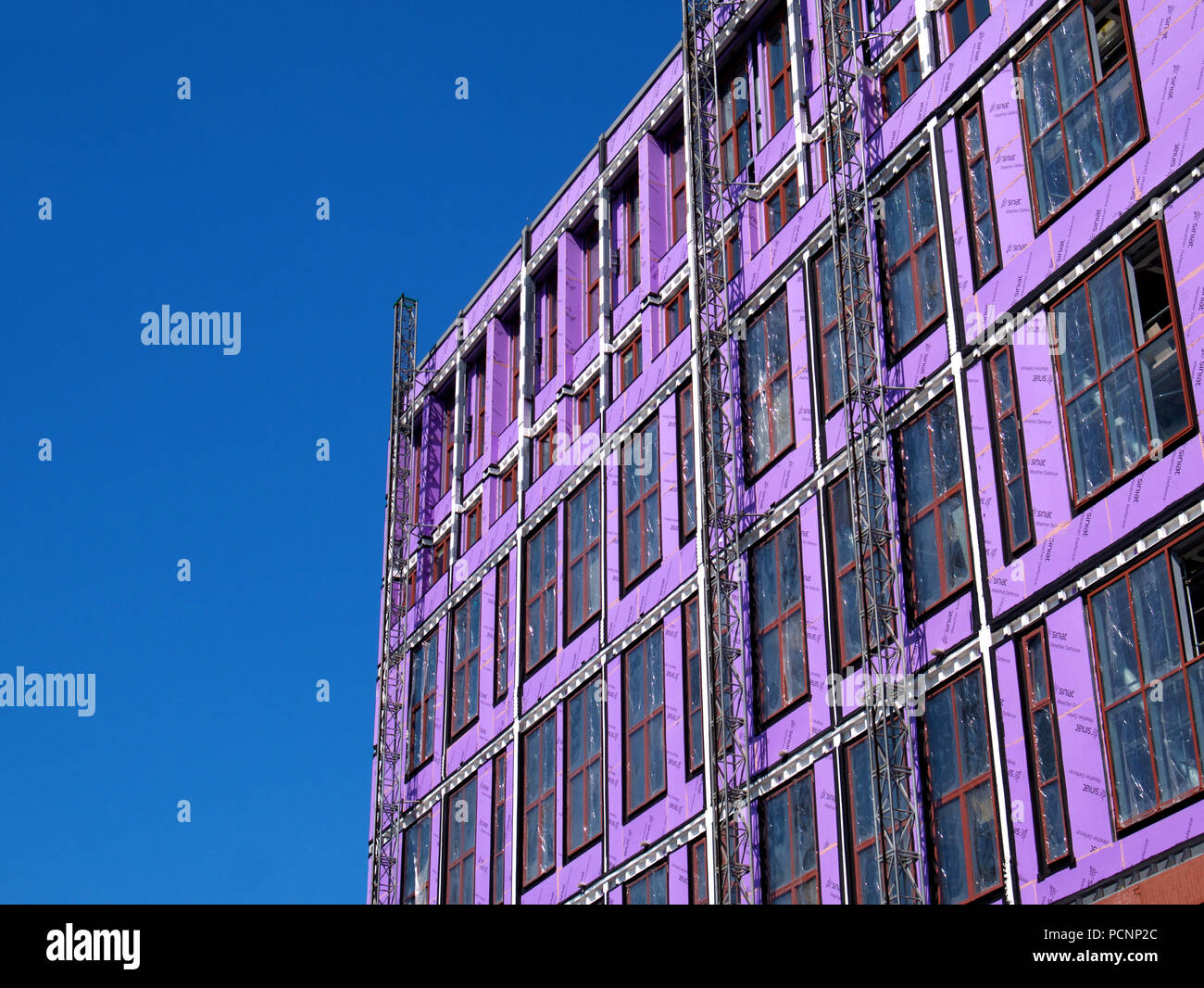 Purple insulation on new building hi-res stock photography and images ...