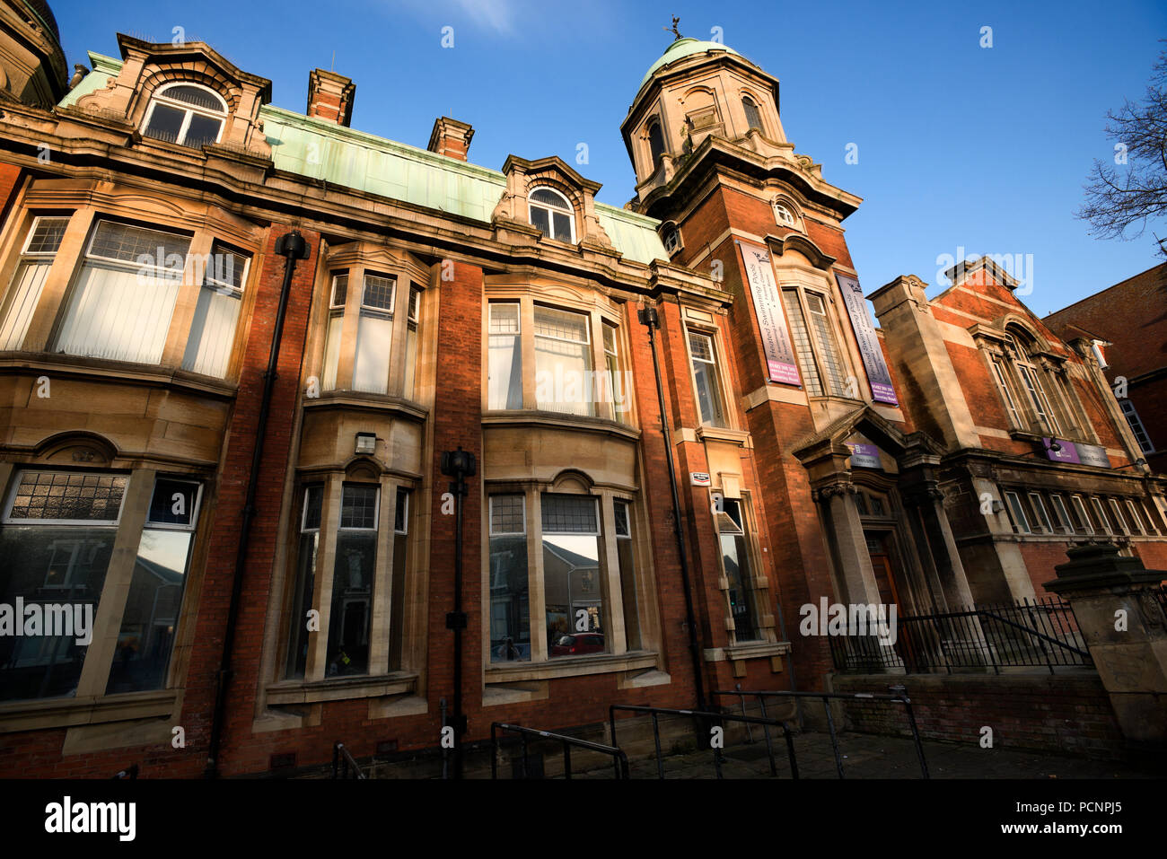 Beverley road hull hi-res stock photography and images - Alamy