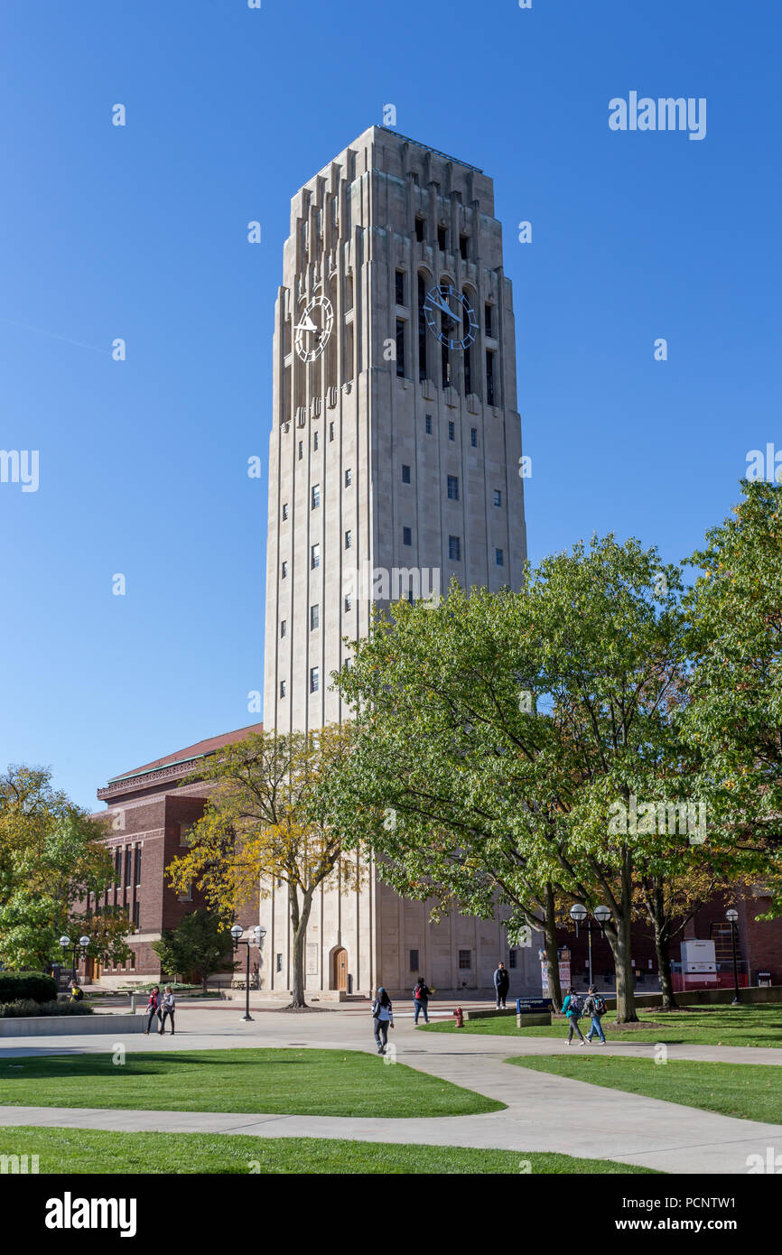 Memorial tower hi-res stock photography and images - Alamy
