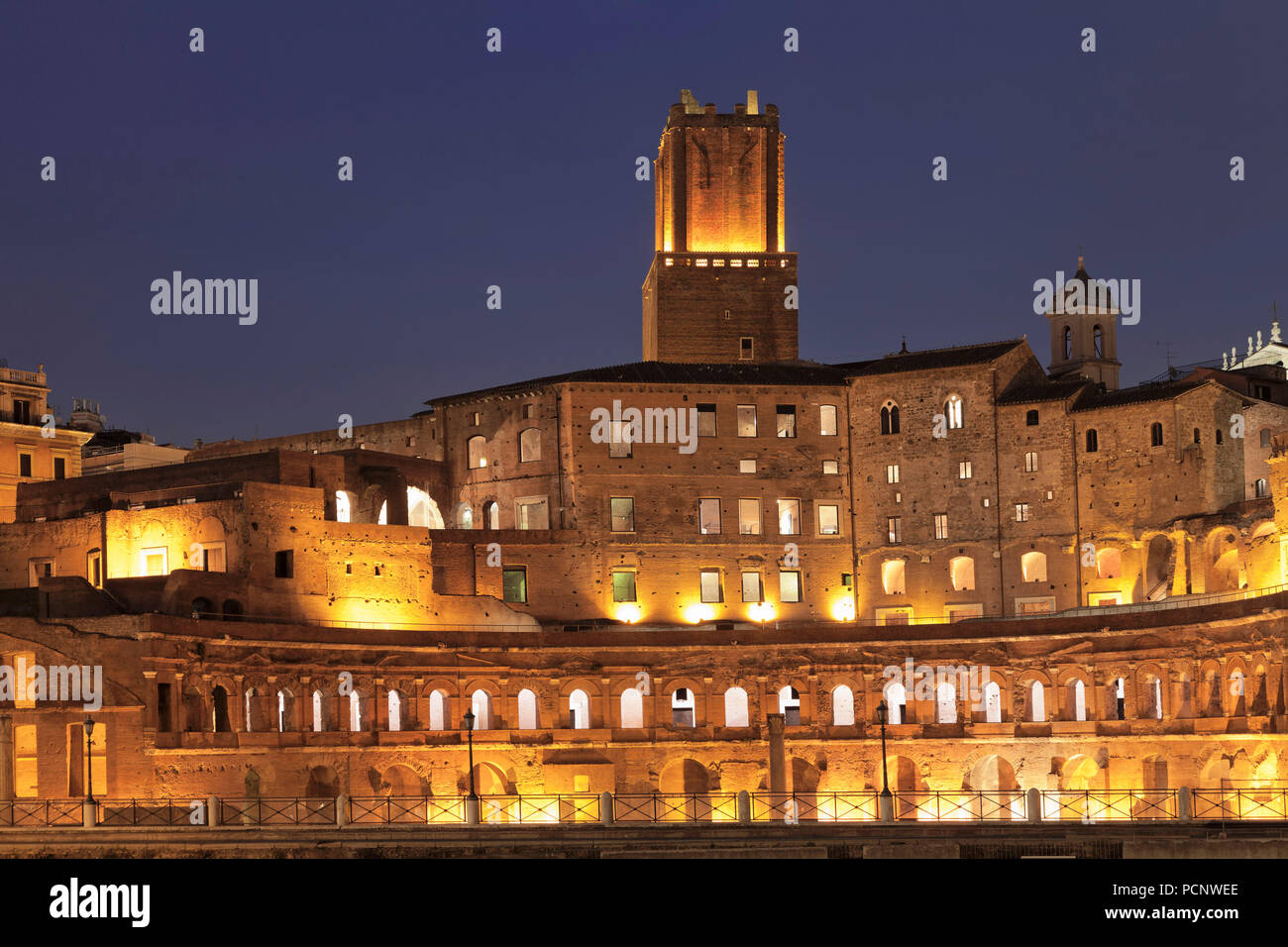 Trajan markets,Torre delle militia tower,Trajan Forum (Foro di Trajano ...