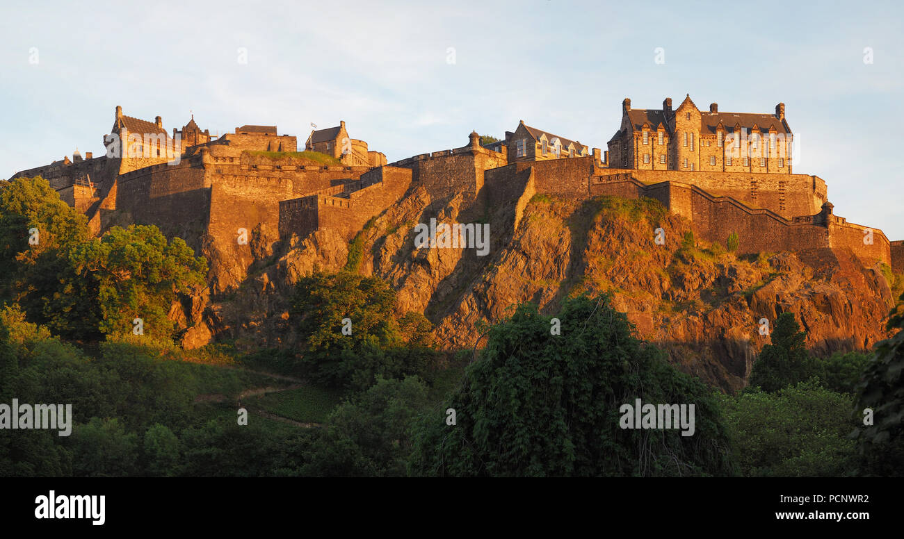 High resolution large panoramic view of Edinburgh castle at sunset in ...