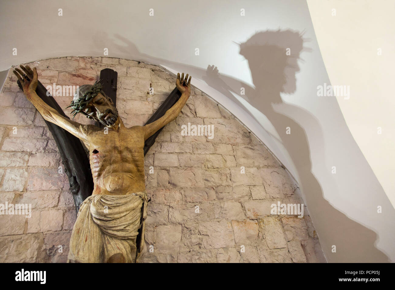 Shadow of crucifixion hi-res stock photography and images - Alamy