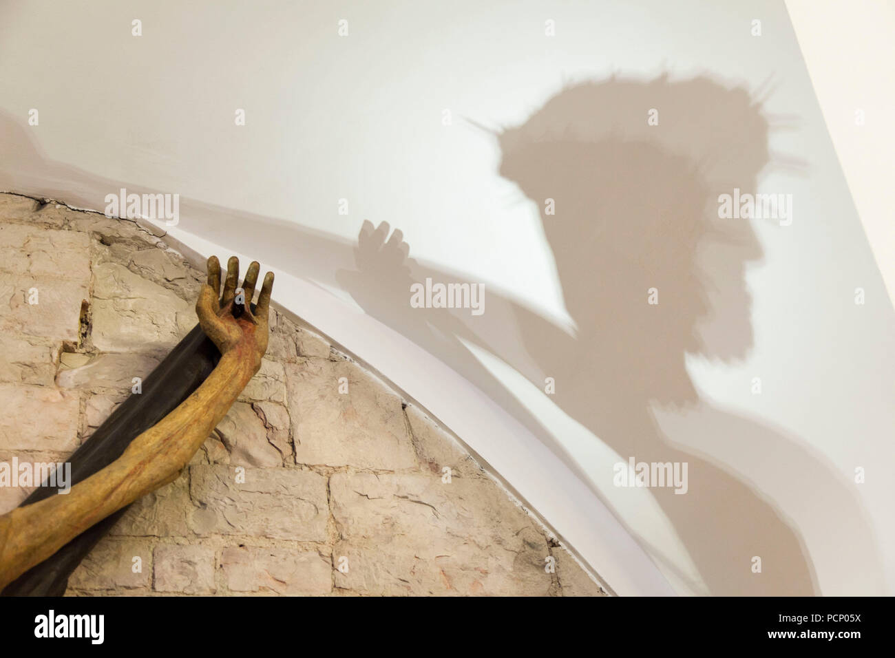 Shadow of crucifixion hi-res stock photography and images - Alamy