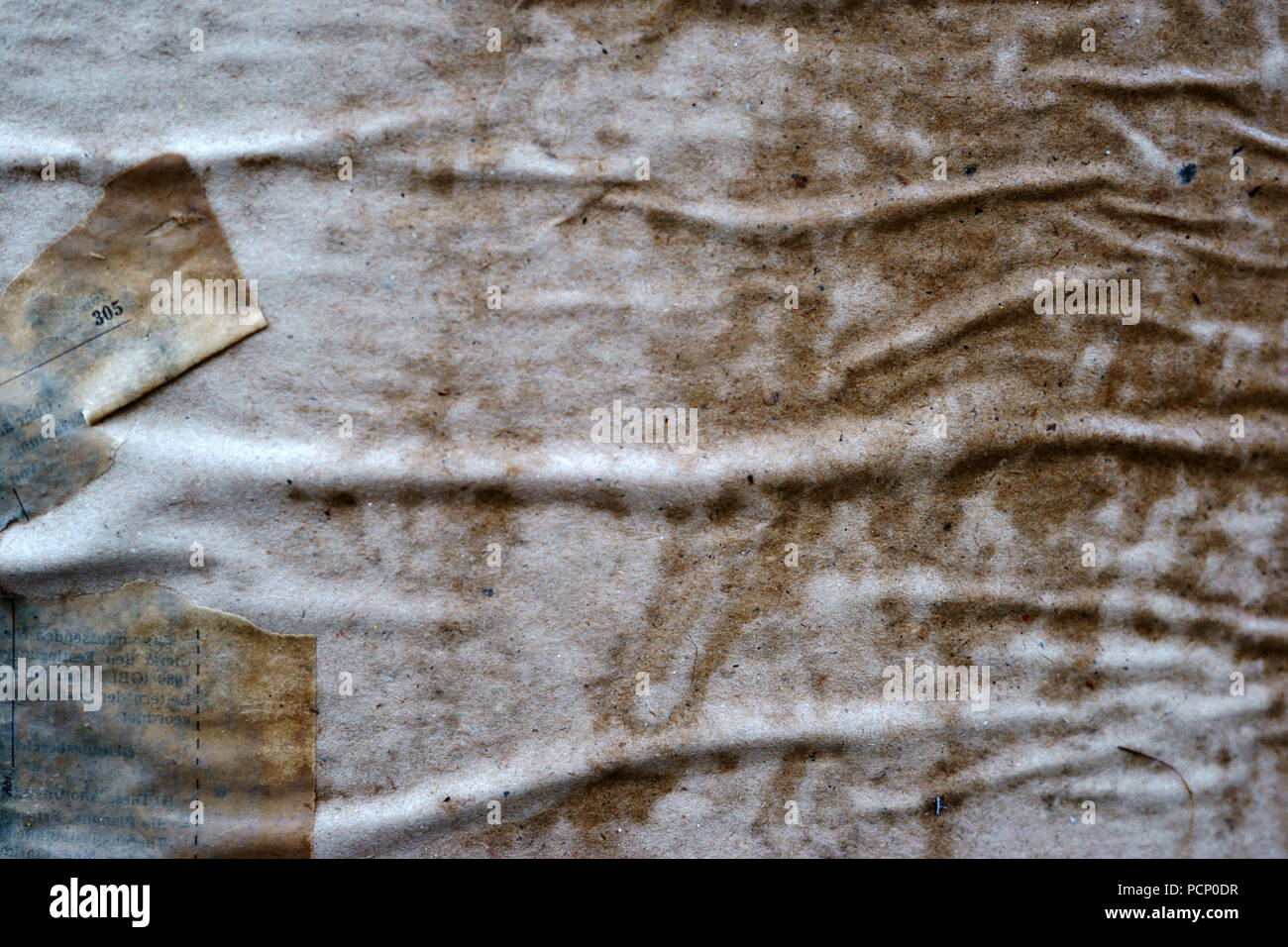 Well paper hi-res stock photography and images - Alamy