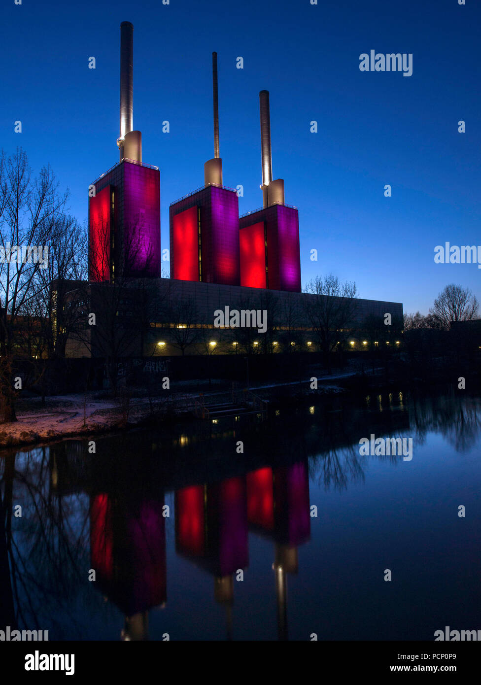 Illuminated cogeneration plant 'Linden' in Hannover at the blue hour ...