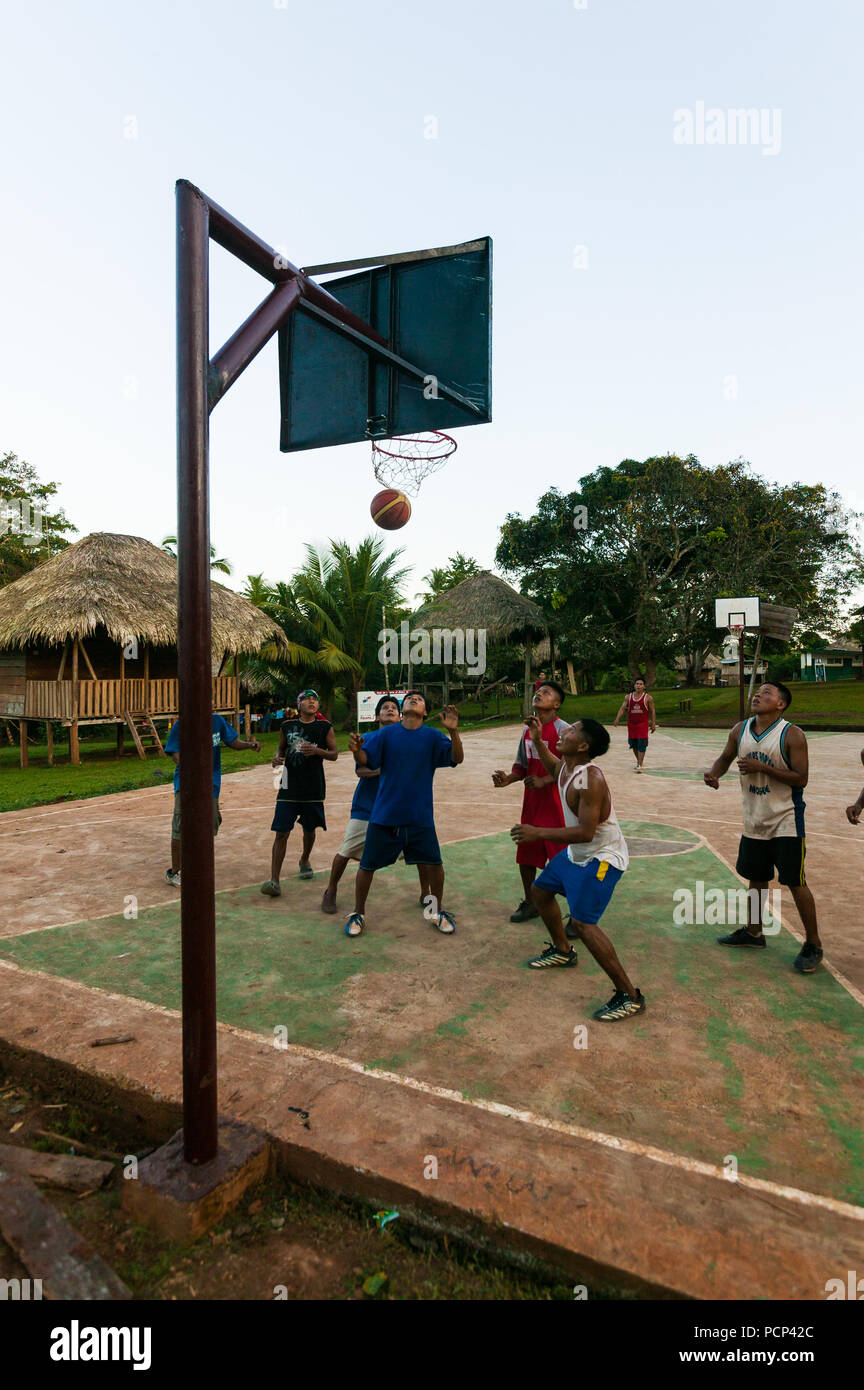 Mogue hi-res stock photography and images - Alamy