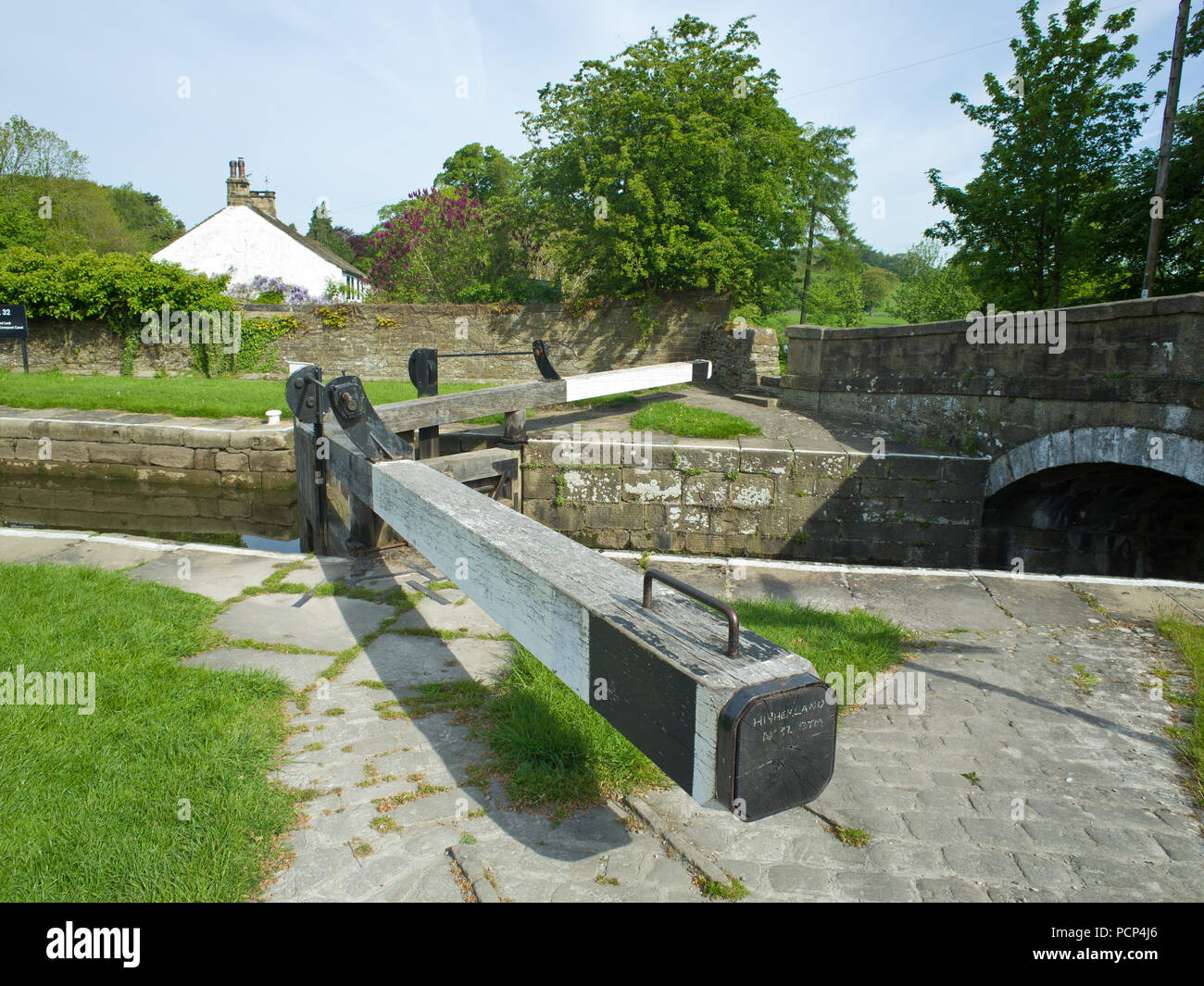 Canal Lock Leeds Liverpool Canal Gargrave Near Skipton North Yorkshire ...