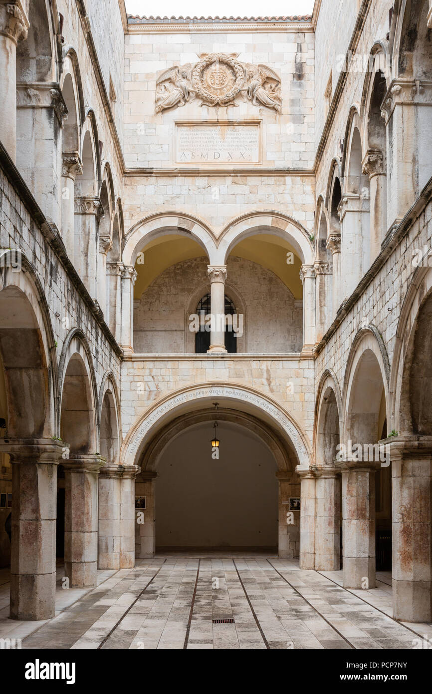 Sponza Palace, Dubrovnik Stock Photo - Alamy