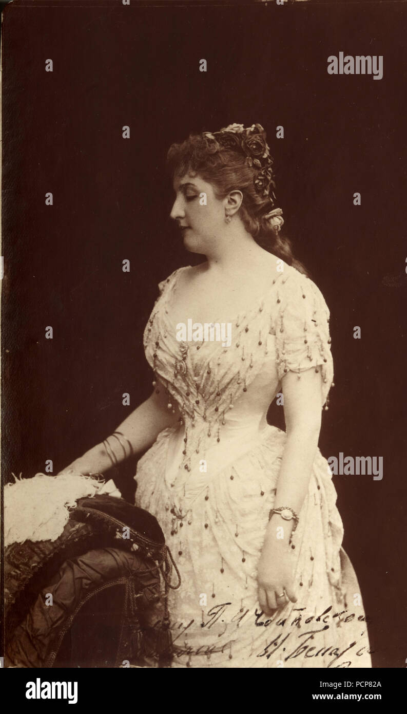 Maria benardaki hi-res stock photography and images - Alamy