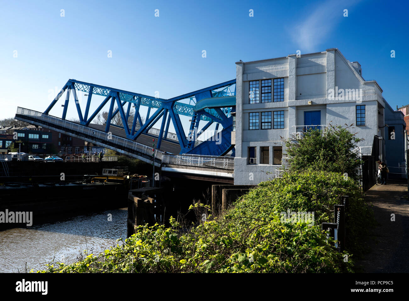 George street bridge hi-res stock photography and images - Alamy