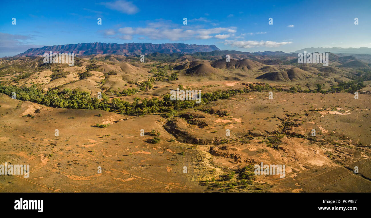 Mountain flinders range hi-res stock photography and images - Alamy