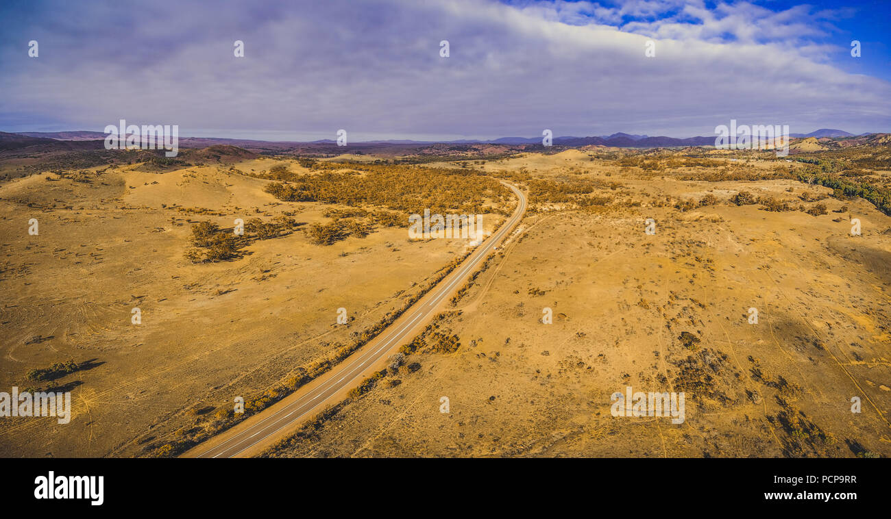 Australian outback landscape hi-res stock photography and images - Alamy
