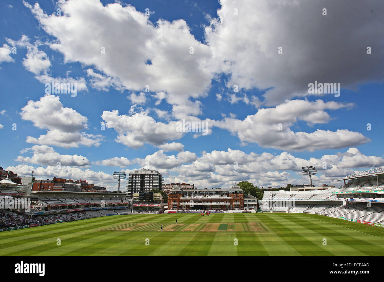 Lord's cricket hi-res stock photography and images - Alamy