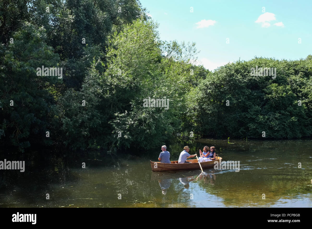 Along the River Stour in Flatford, Suffolk, England Stock Photo - Alamy