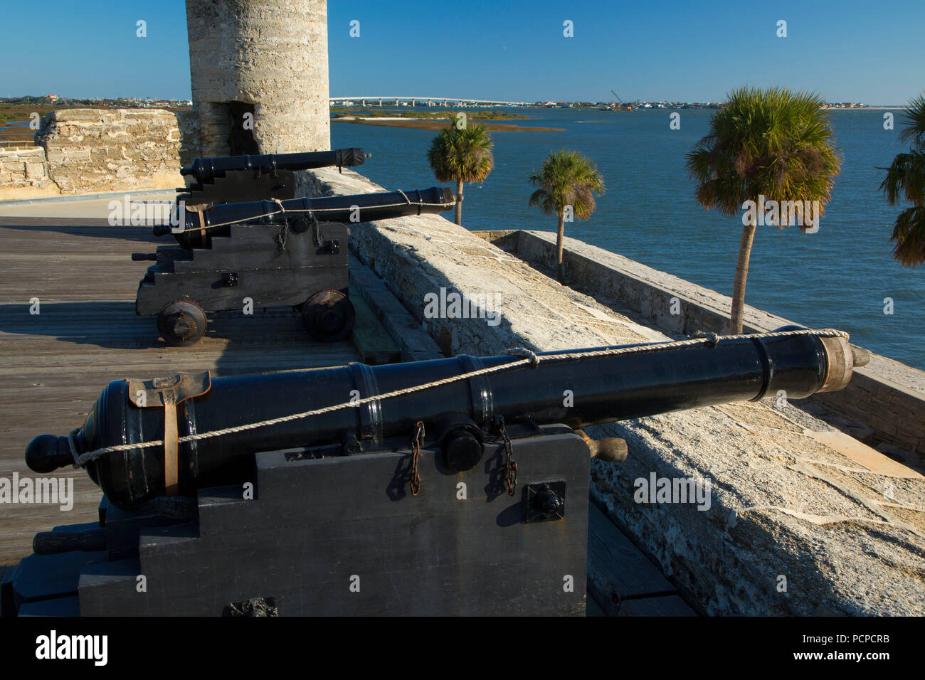 Spanish fort cannon hi-res stock photography and images - Alamy